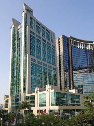 Sewa Ruang Kantor Menara Rajawali Hubungi 08118678900